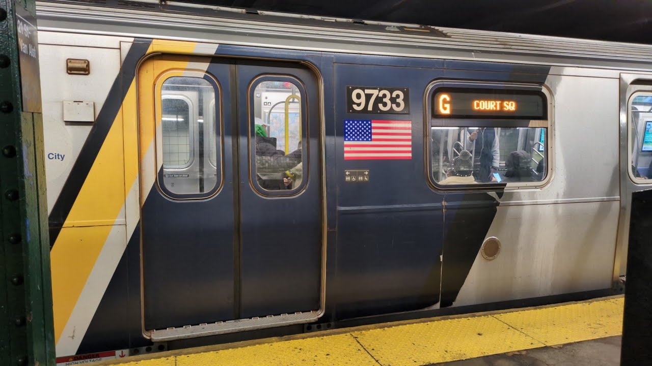 NYC Subway: R160 G trains at 21 St - YouTube