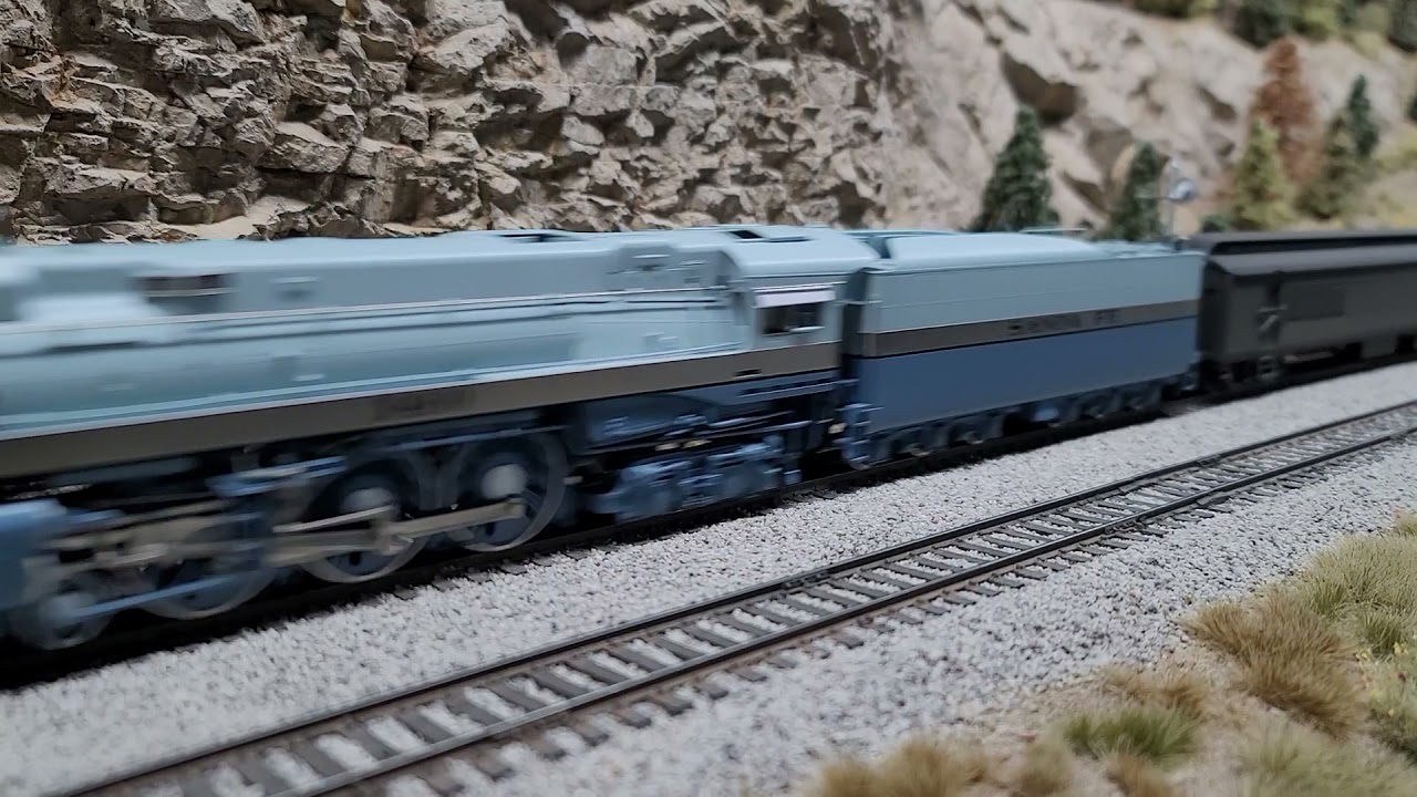 HO scale Blue Goose - YouTube