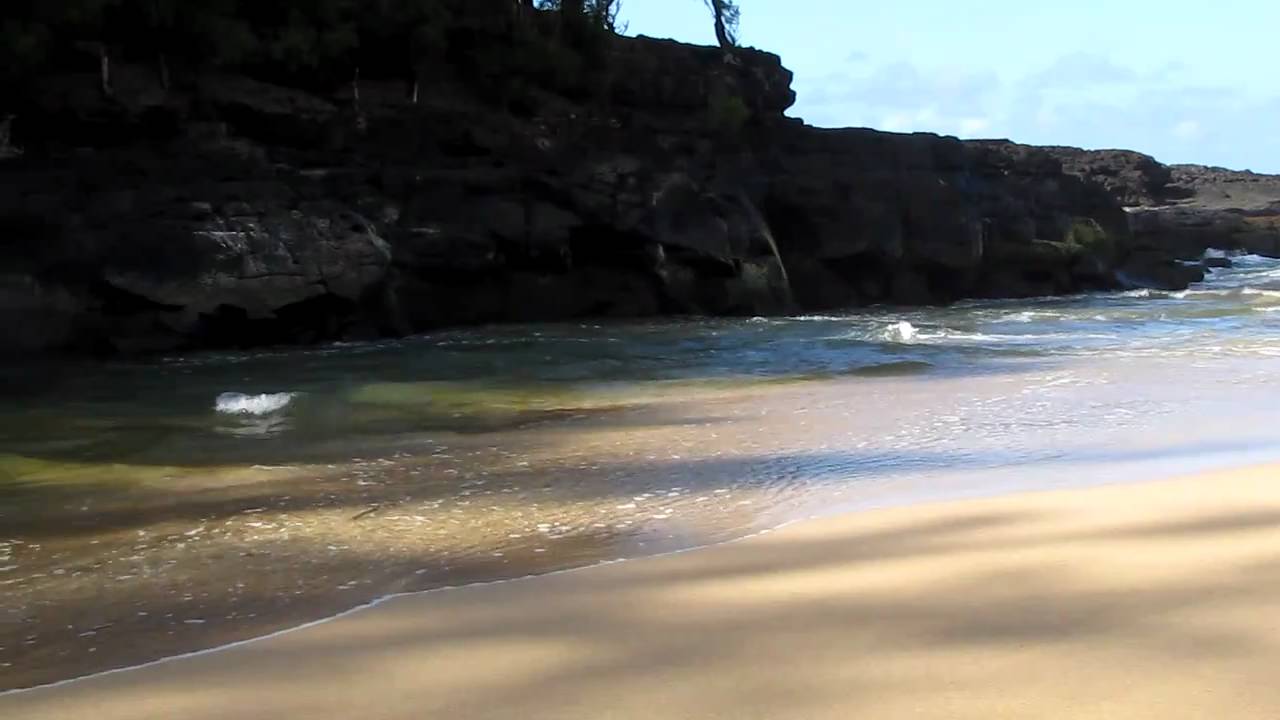 Riptides in Kauai, Hawaii after tsunami #2 - YouTube