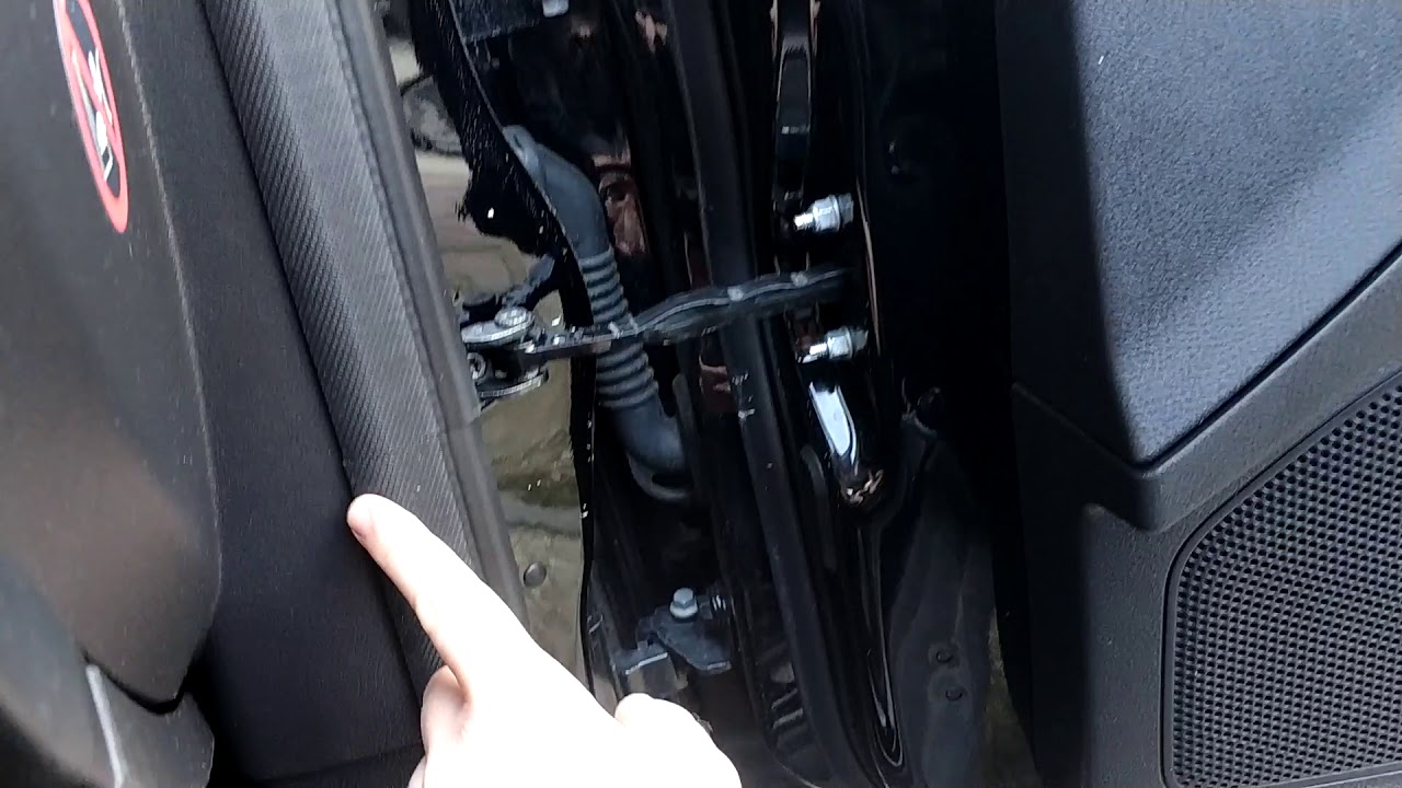 Ford Focus 2016 dashcam install - YouTube