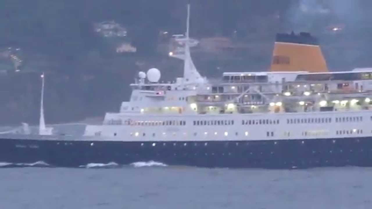 Cruise ship SAGA RUBY - YouTube