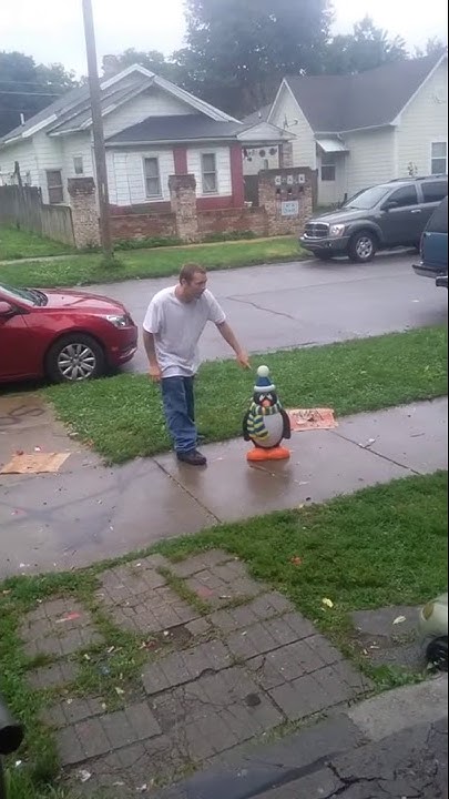 Exploding Penguin!!!!! - YouTube