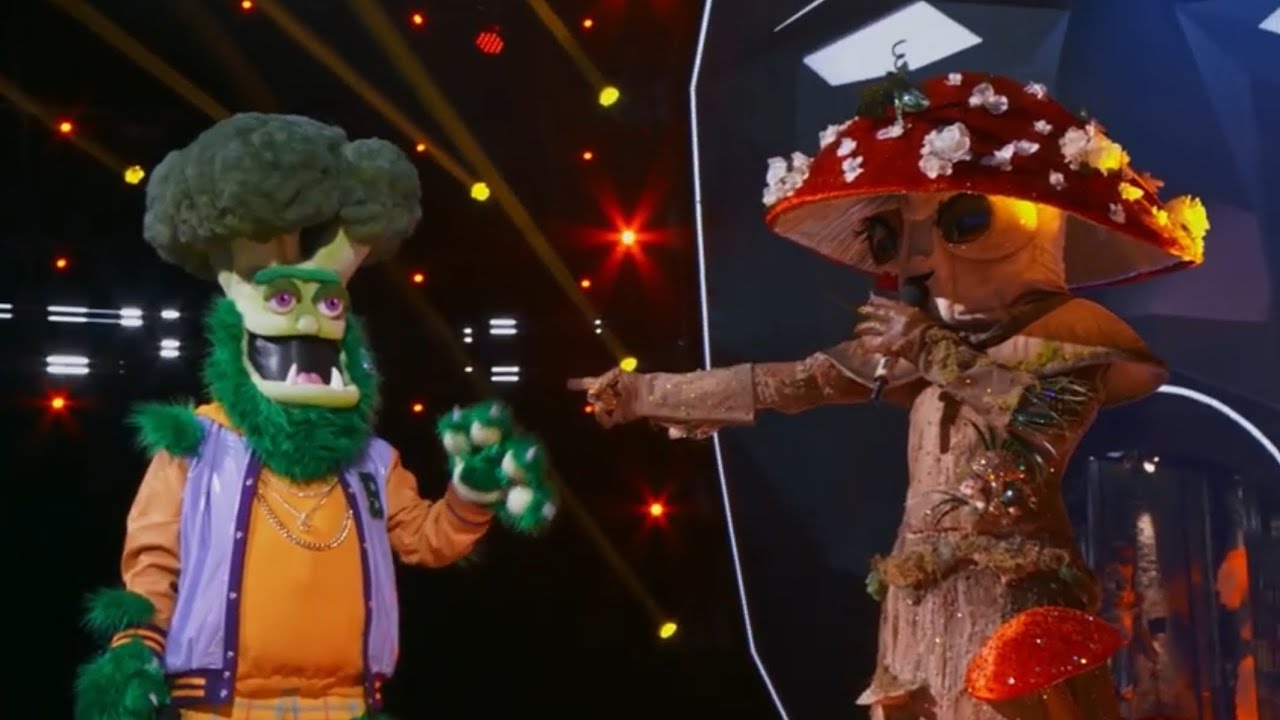 Masked Singer Season 4 Broccoli 🥦 VS Mushroom 🍄 Smackdown - YouTube