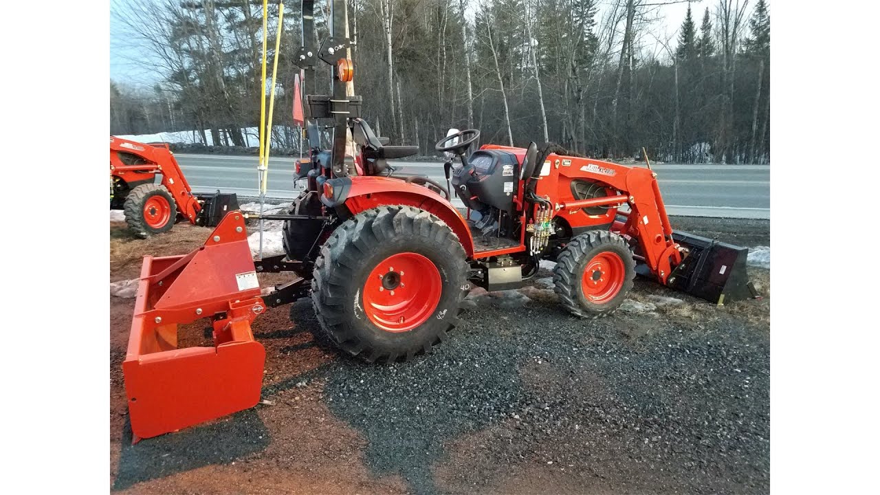 New Kioti CK3510se tractor picking it up !!! - YouTube