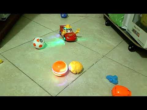 Bump N Go Cars 2 Lightning Mcqueen And Musical Flashing Spinning Tops ...