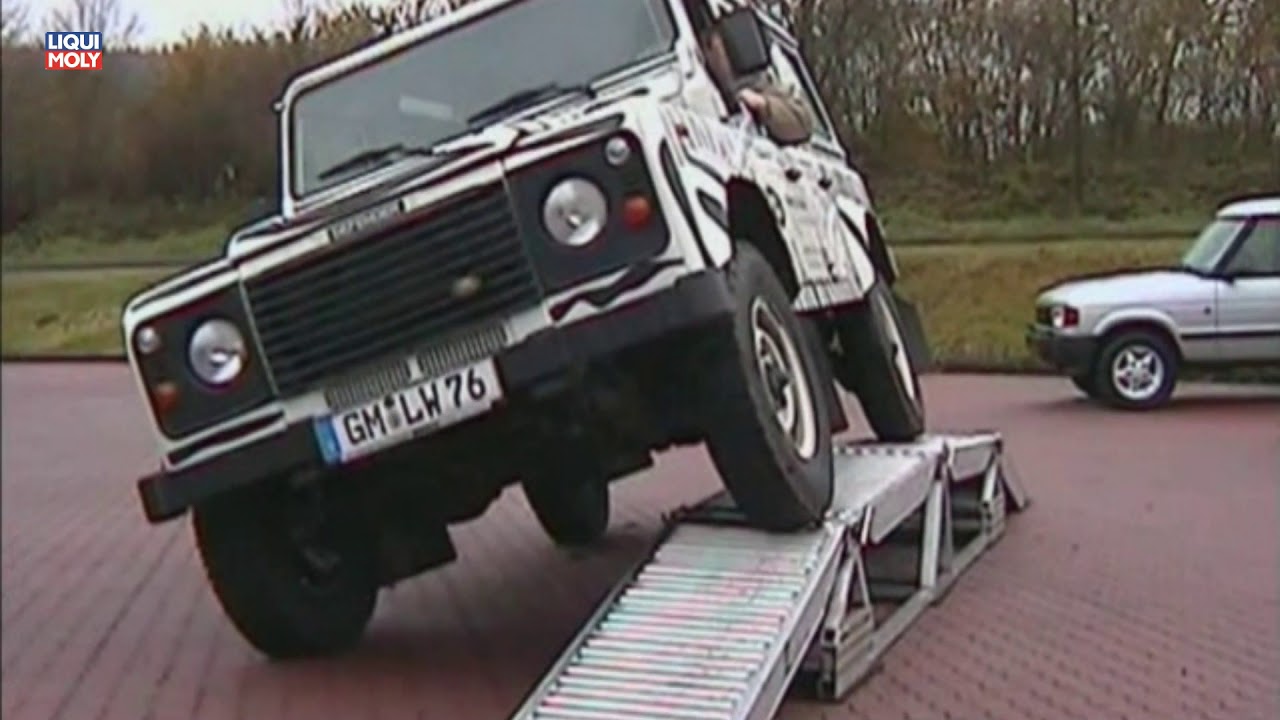 Land Rover Defender Safari Daktari Zebrafarben offroad ...