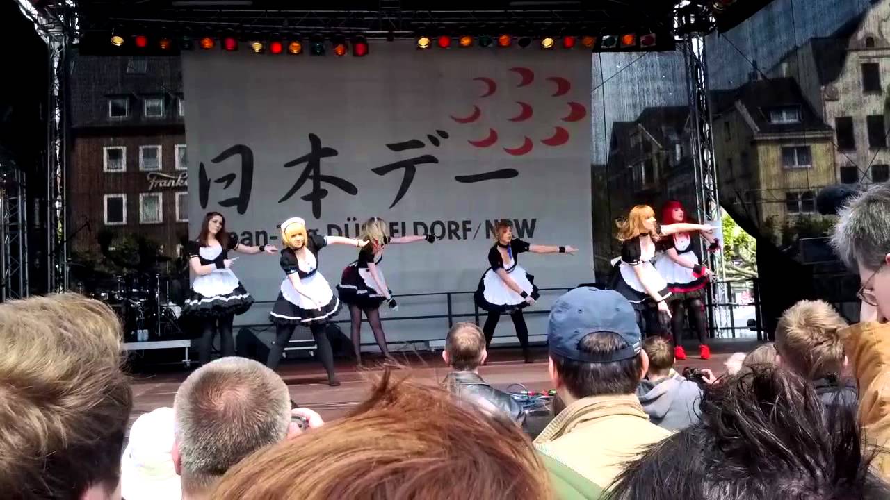Maid Dance - Maid Café Lucky Chocolate - Japantag 2013 - YouTube