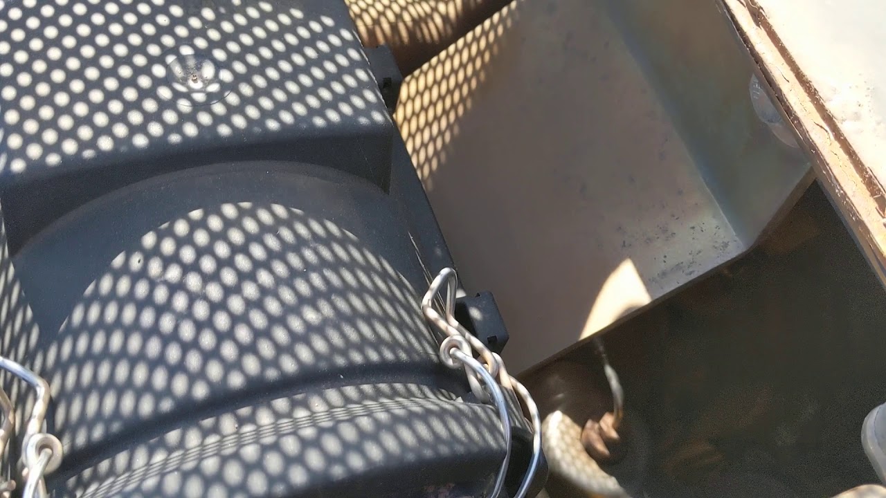 2012 Deere 650K XLT Dozer For Sale: Engine compartment inspection 2 ...