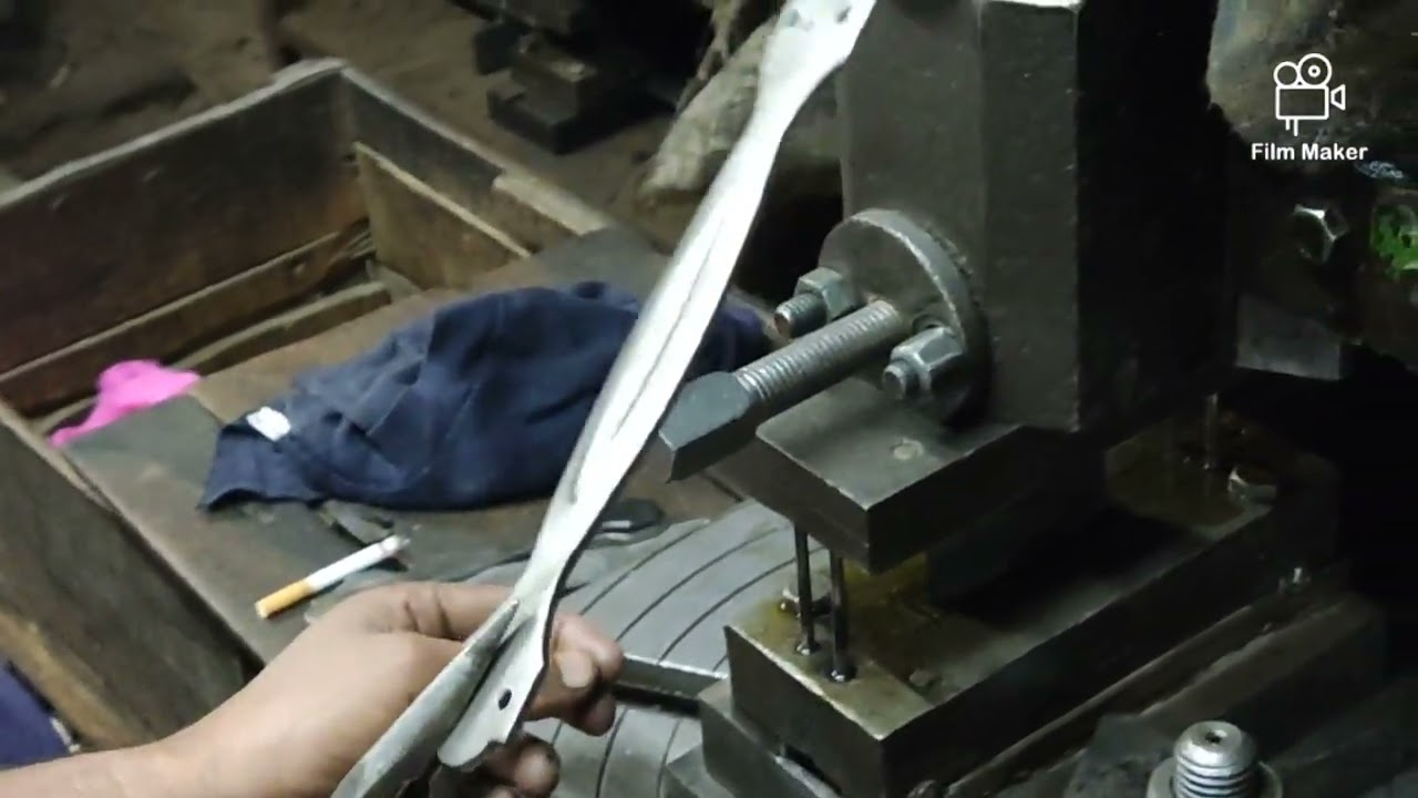 Process of manufacturing a simple door handle - YouTube