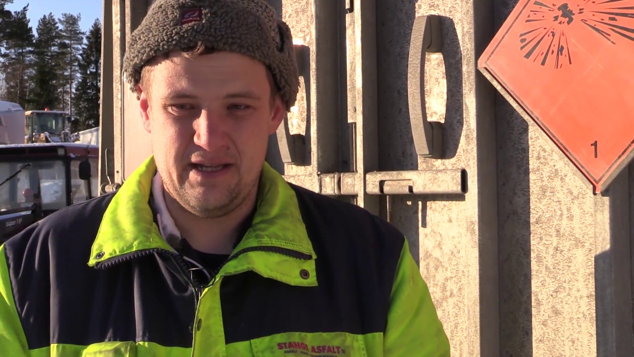 Ifor Williams Box Van - YouTube