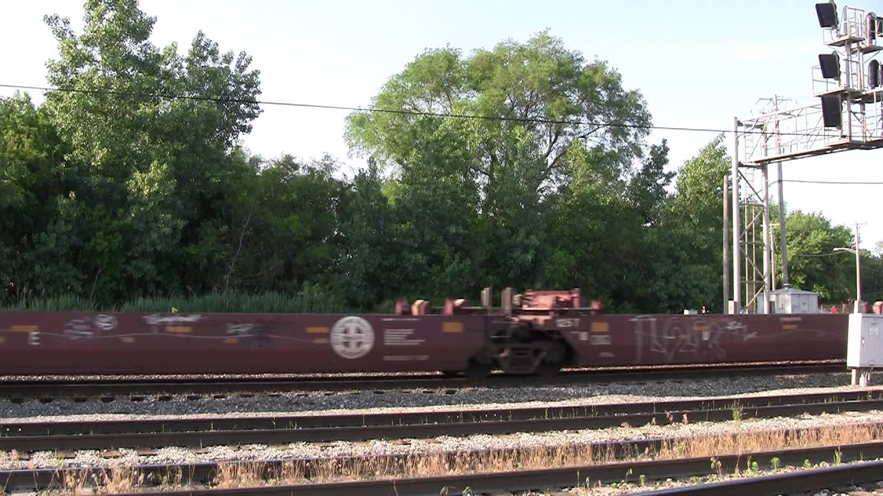 CSX 5229 East @ Dolton, IL - YouTube