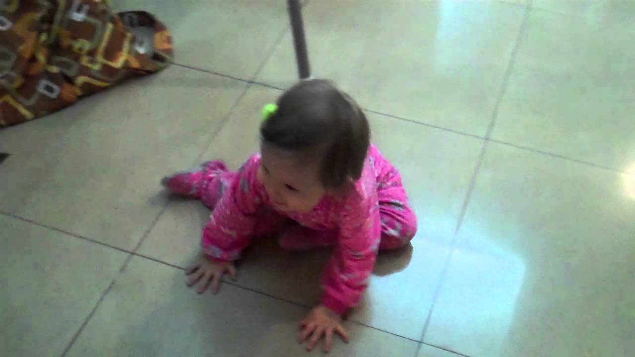 Baby: Butt scooting crawl - YouTube