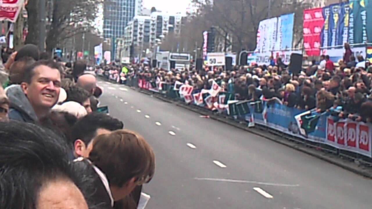 Finish marathon Rotterdam 2012 - YouTube