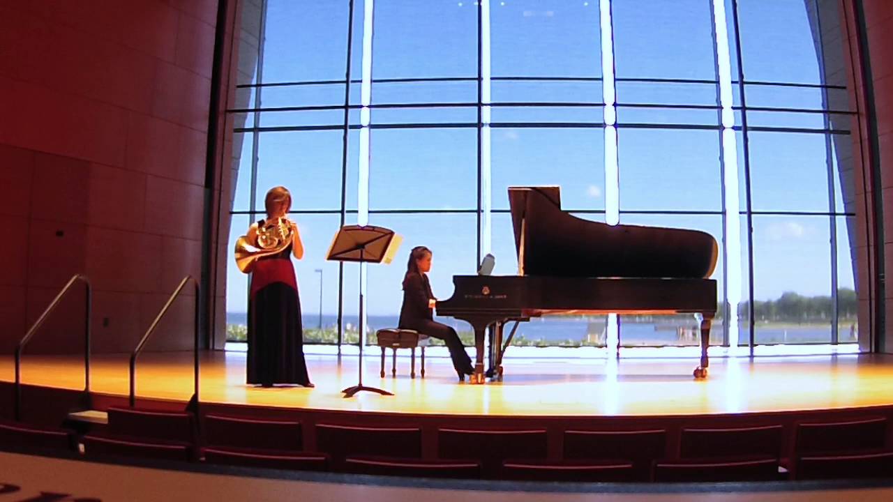 Strauss, Rote Rosen - Jena Gardner, Horn - YouTube