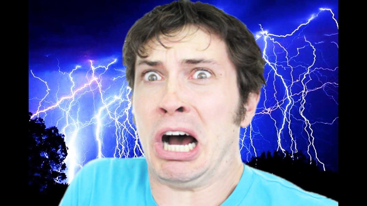 SCARY LIGHTNING BOLT OF TERROR - YouTube