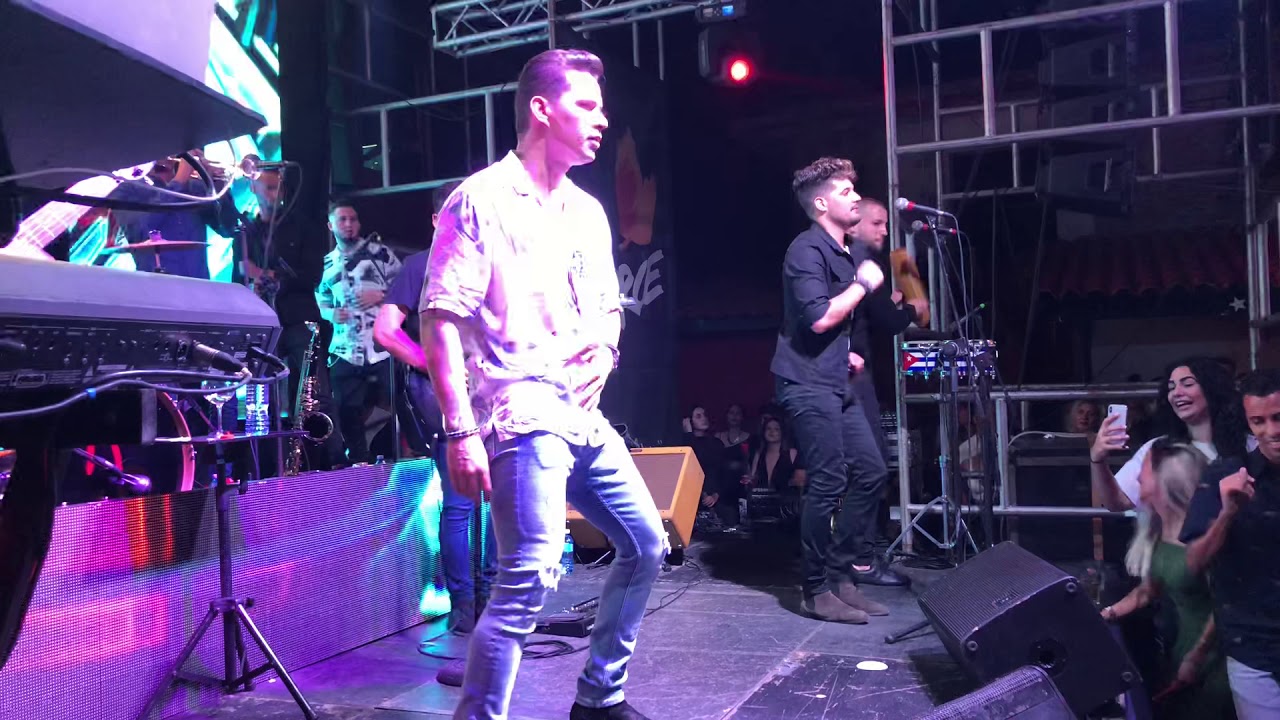 Leoni torres - YouTube