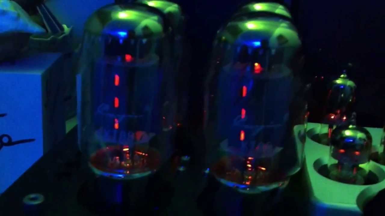 Cayin A-100T con diffusori Boston VR1 - YouTube