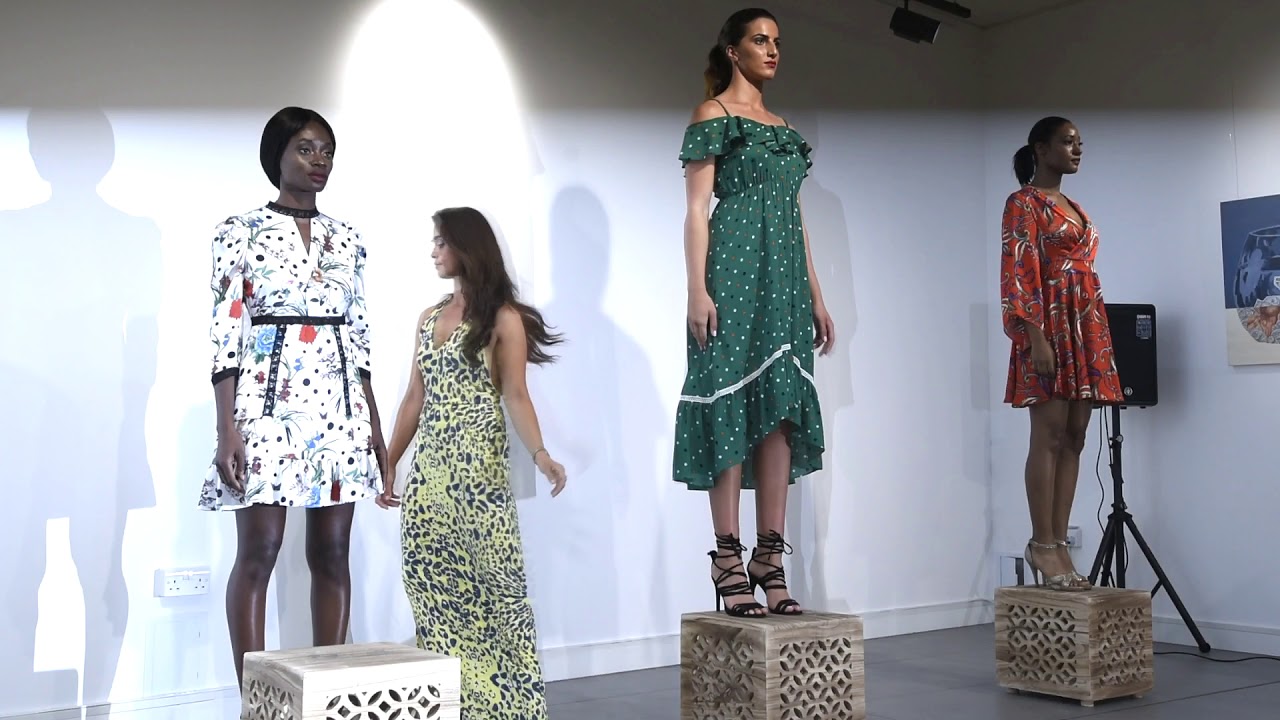 Rock Kandy at 'Living Mannequins Show' - YouTube
