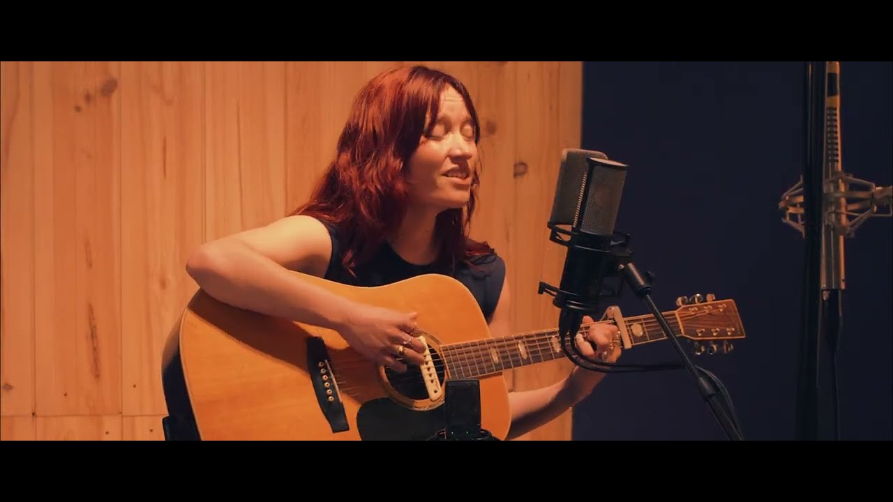 Elíse - Train acoustic - YouTube