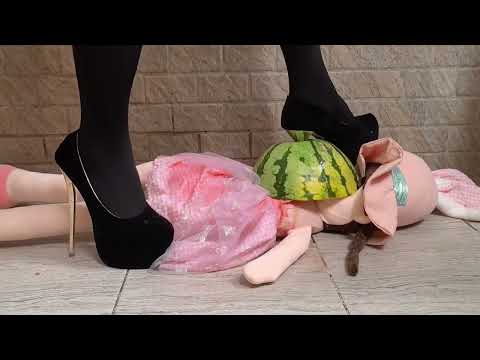 trample, destroy food, rag doll preview