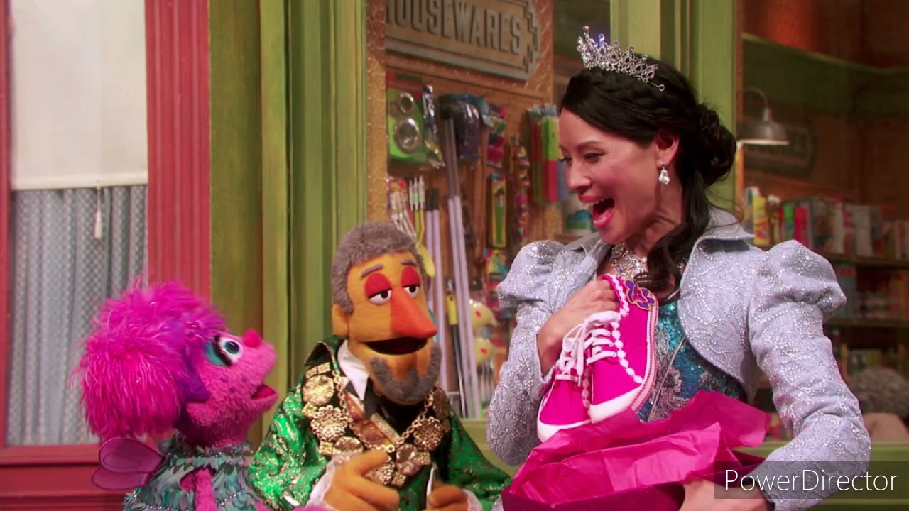 Cinderella's Slippery Slippers Sesame Street HBO Max - YouTube