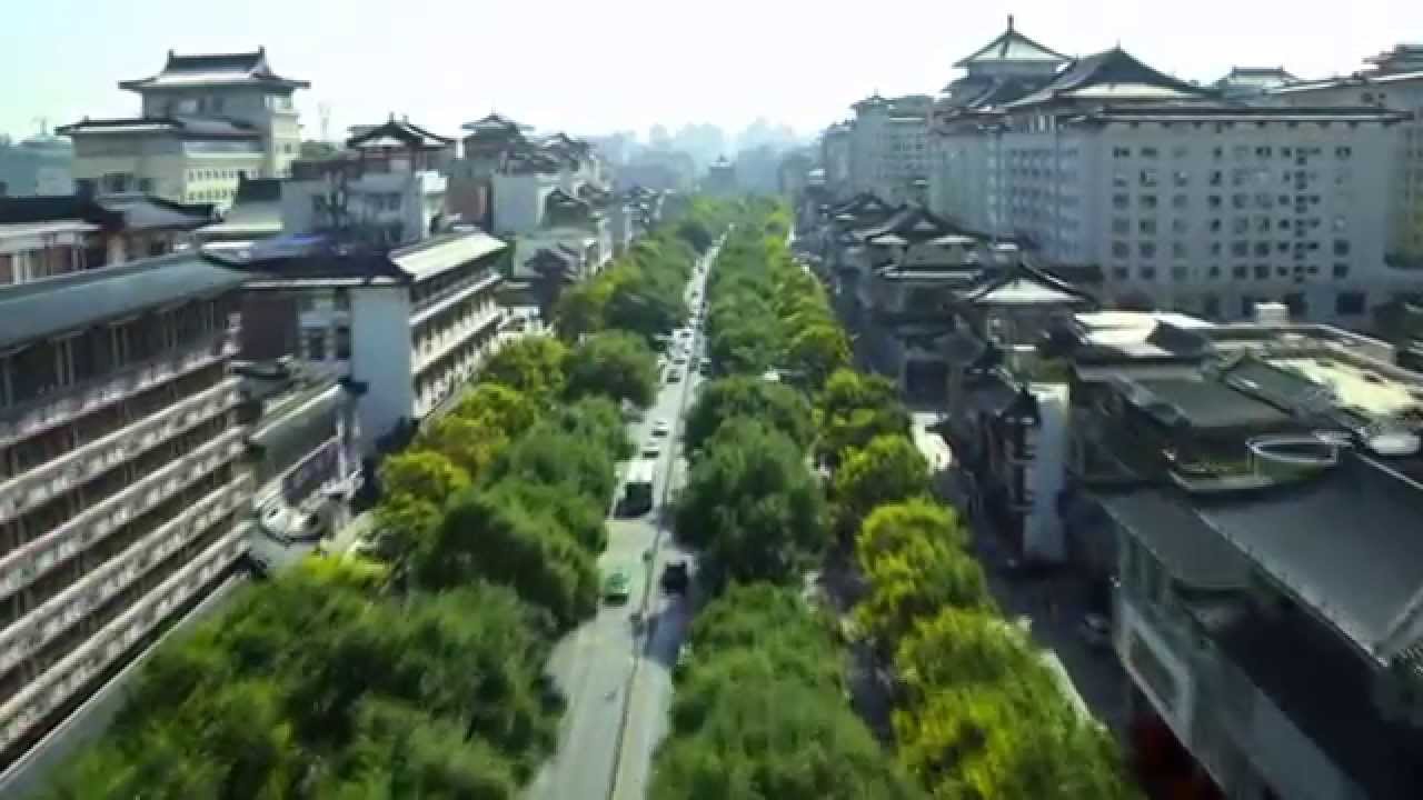 Aerial tour of Xi'an China - YouTube