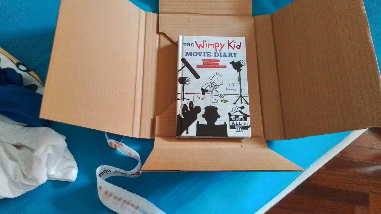 umboxing the Wimpy Kid movie diary - YouTube