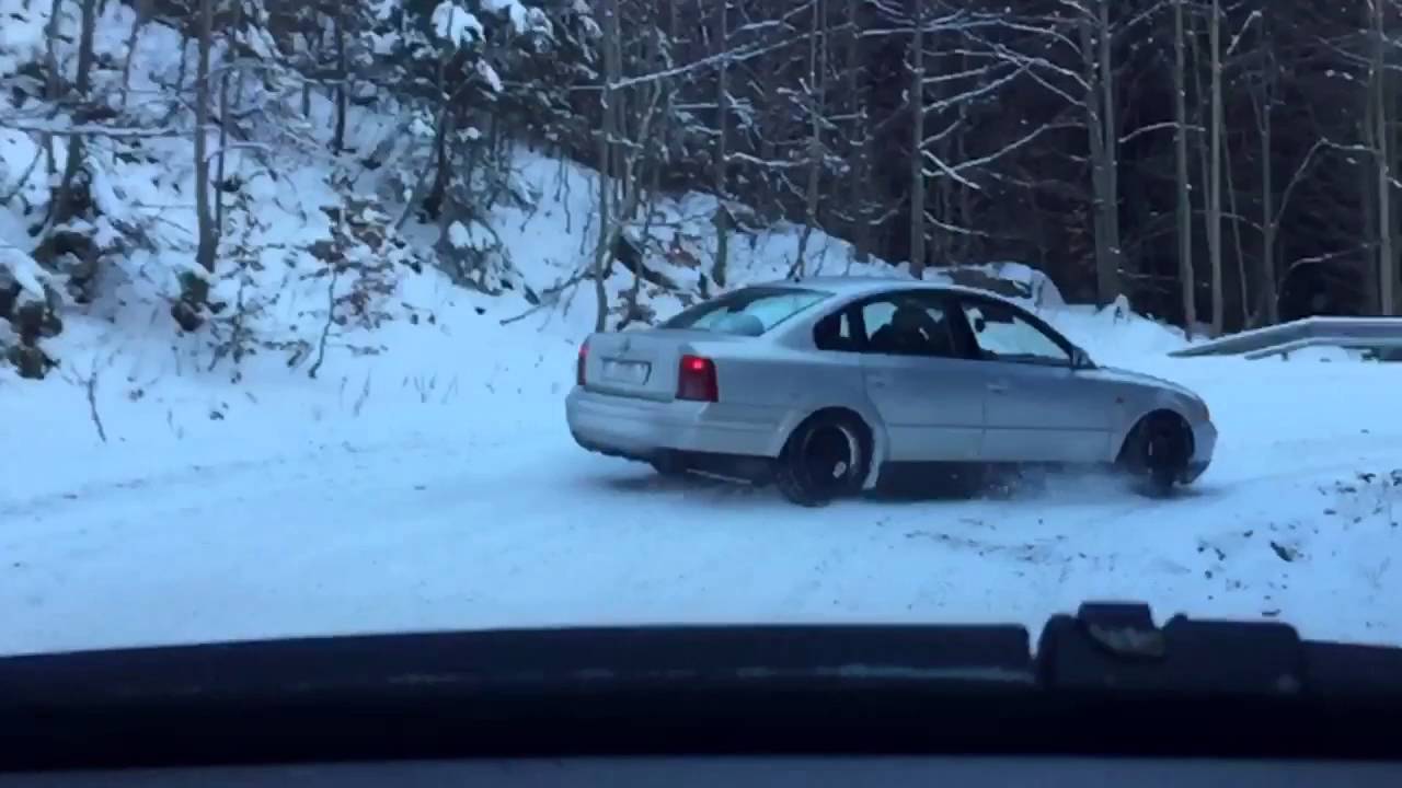 Volkswagen Passat B5 1.9TDi winter fun - YouTube