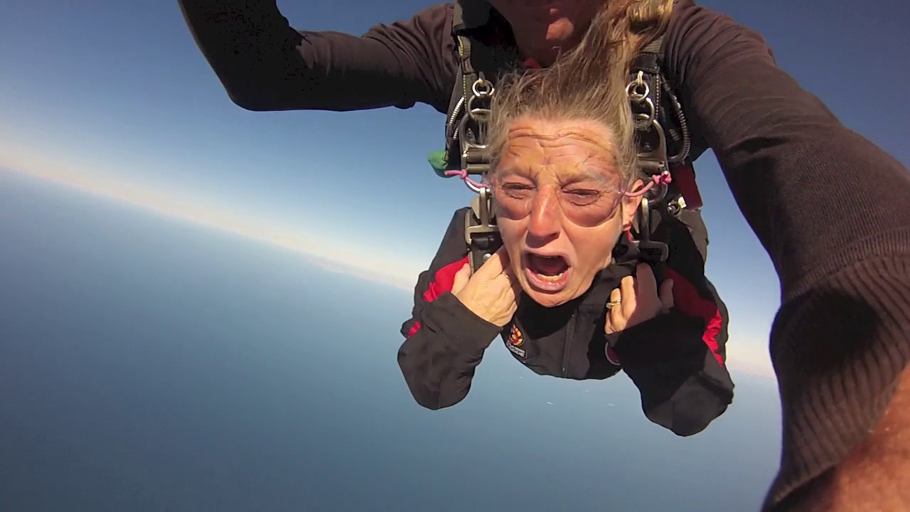 Michelle Pye at Coastal Skydive - YouTube