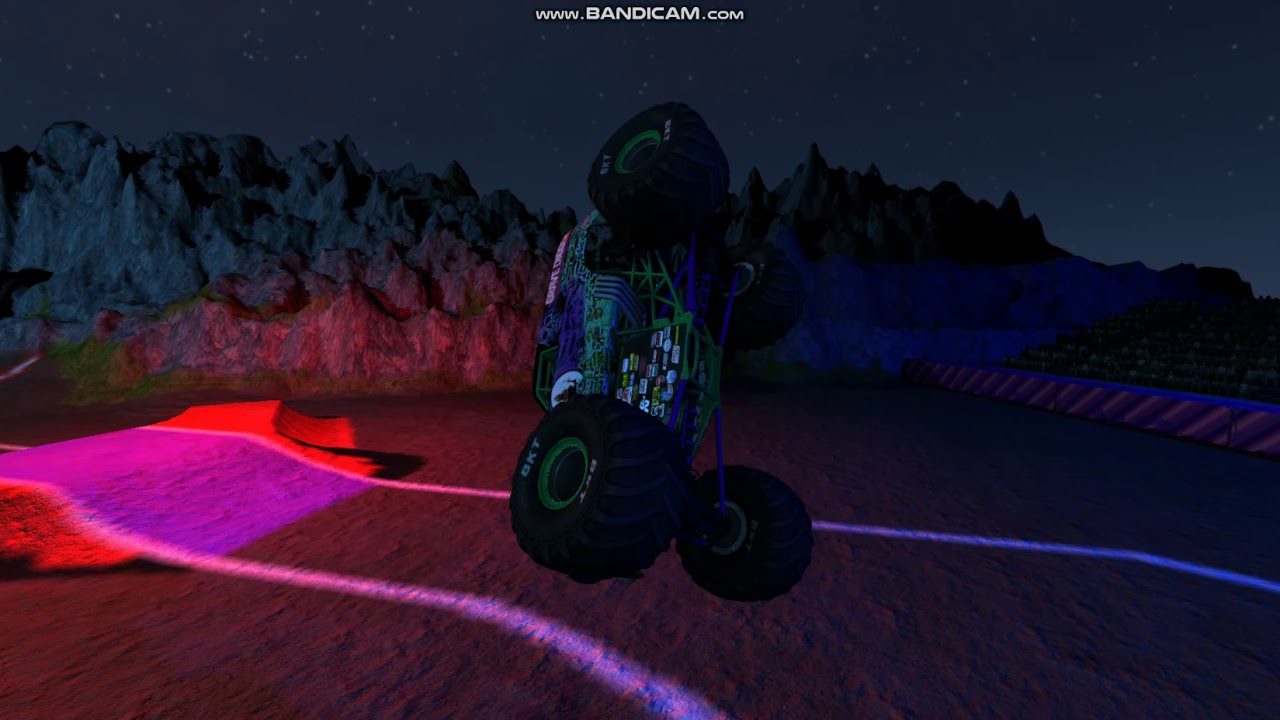 World Record Grave DIgger Jump+Frontflip - YouTube