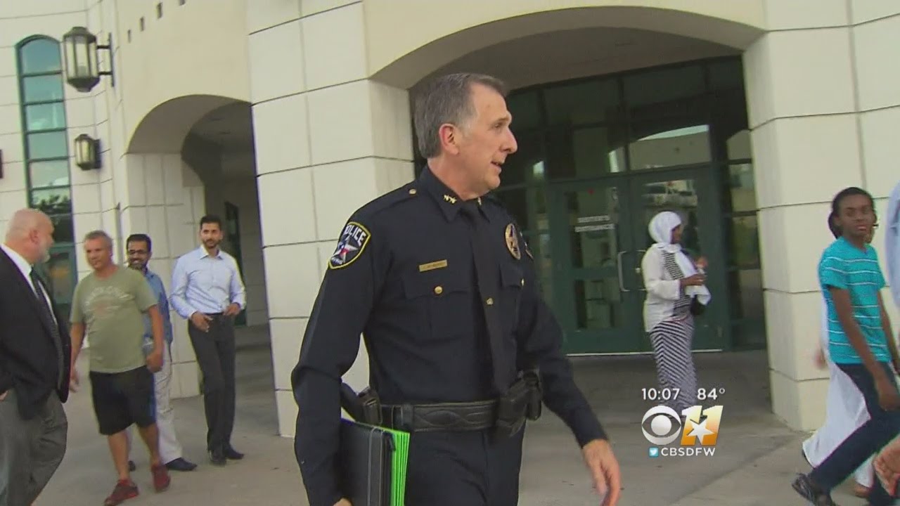 Irving Police Chief Meets With Muslim Community - YouTube