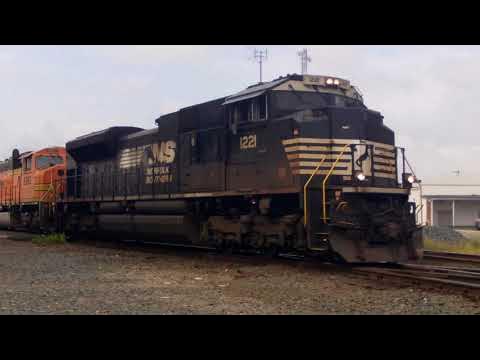 NS 61C @ MUNCIE, IN 9 9 23 NS 1221 WFRX 8962 - YouTube