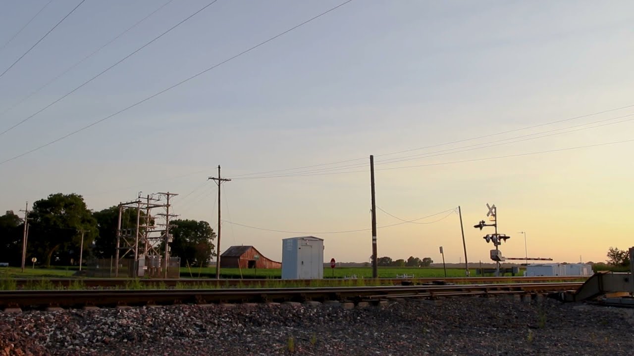 Eastbound Union Pacific Rolls through Grantville KS at Dusk - Jefferson ...