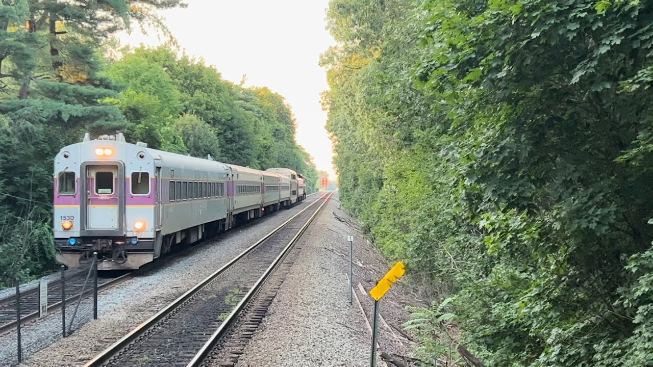 MassDot MBB cab car #1530 at Wedgemere - YouTube
