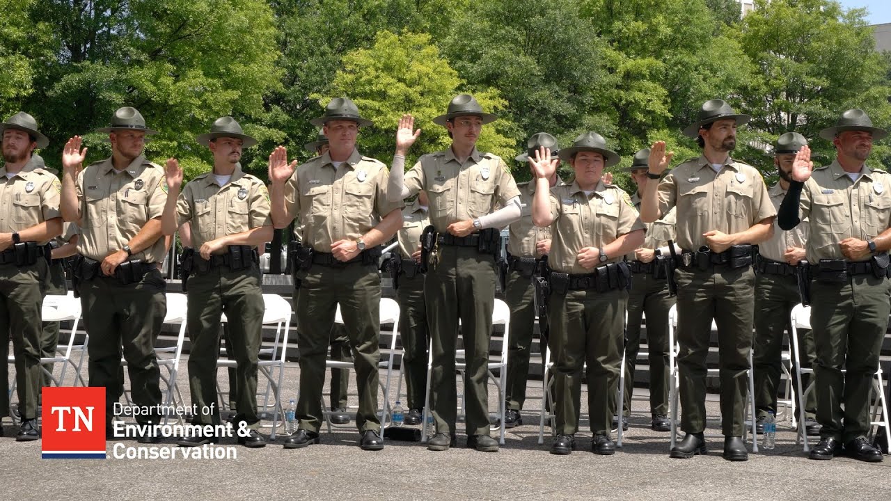 Swearing in the next round of Tennessee State Parks Rangers - YouTube