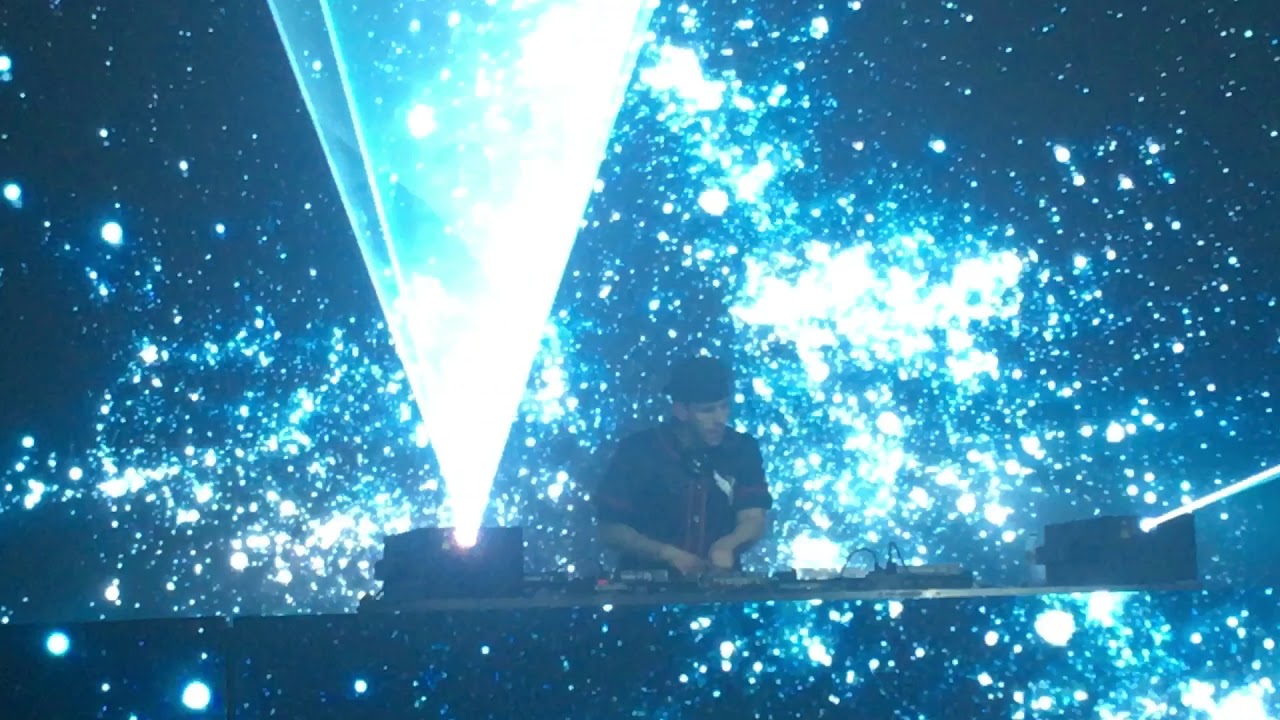 Seven Lions - Worlds Apart Live Minneapolis ILLENIUM Throwback set 11 ...