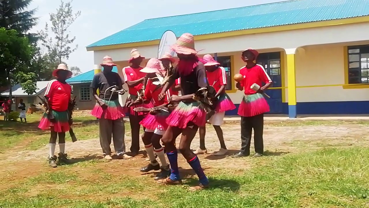 Luo Traditional Dancers #BishopOderaSecSchool - YouTube
