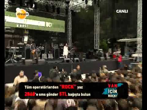 Aylin Aslım - Zor Günler (Van İçin Rock)