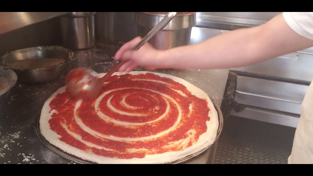 let's make a pizza!!! - YouTube