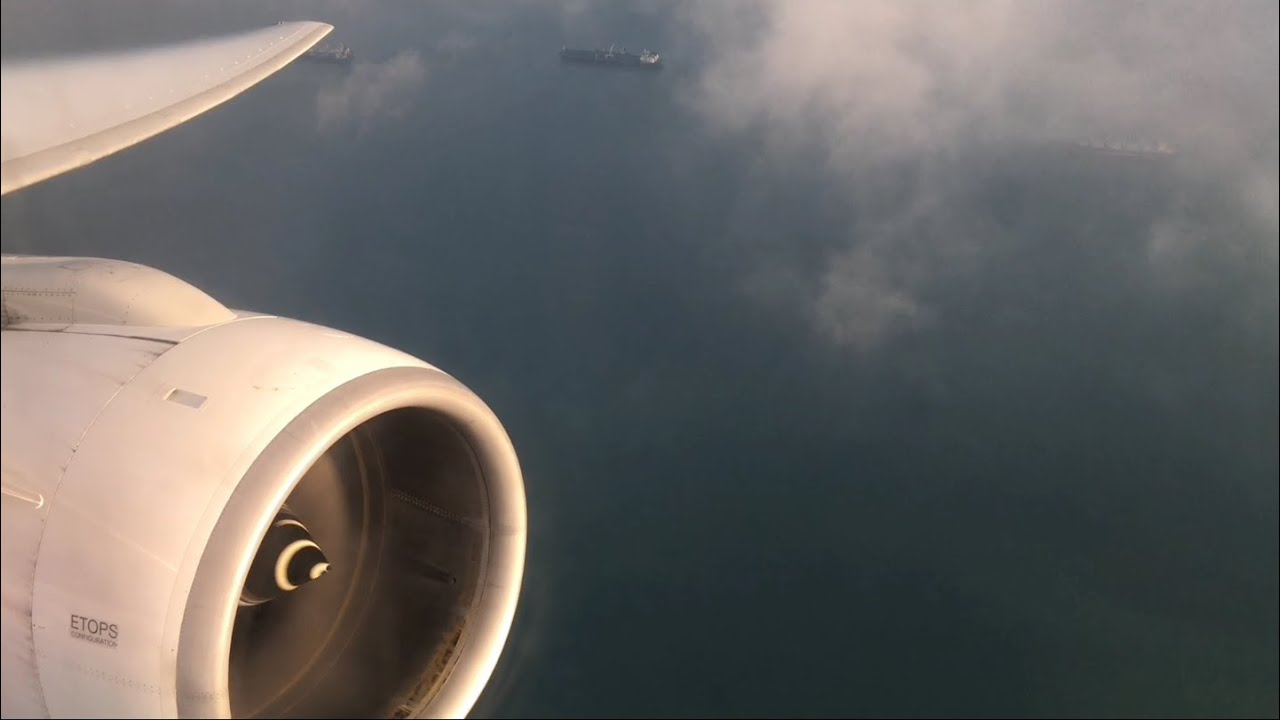 Thai Airways Boeing 777-200: Rolls Royce Trent 800 engine sound during ...