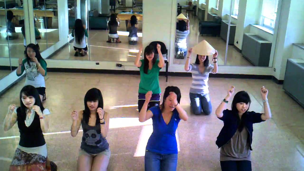 vsa uark traditional dance practice 3 - YouTube