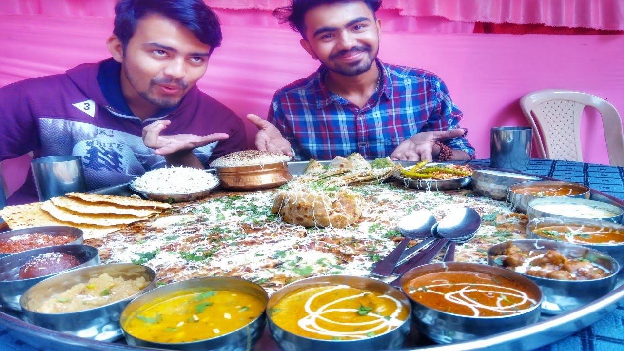 India's Biggest Thali | Bahubali Thali | भारत की सबसे बड़ी थाली ...