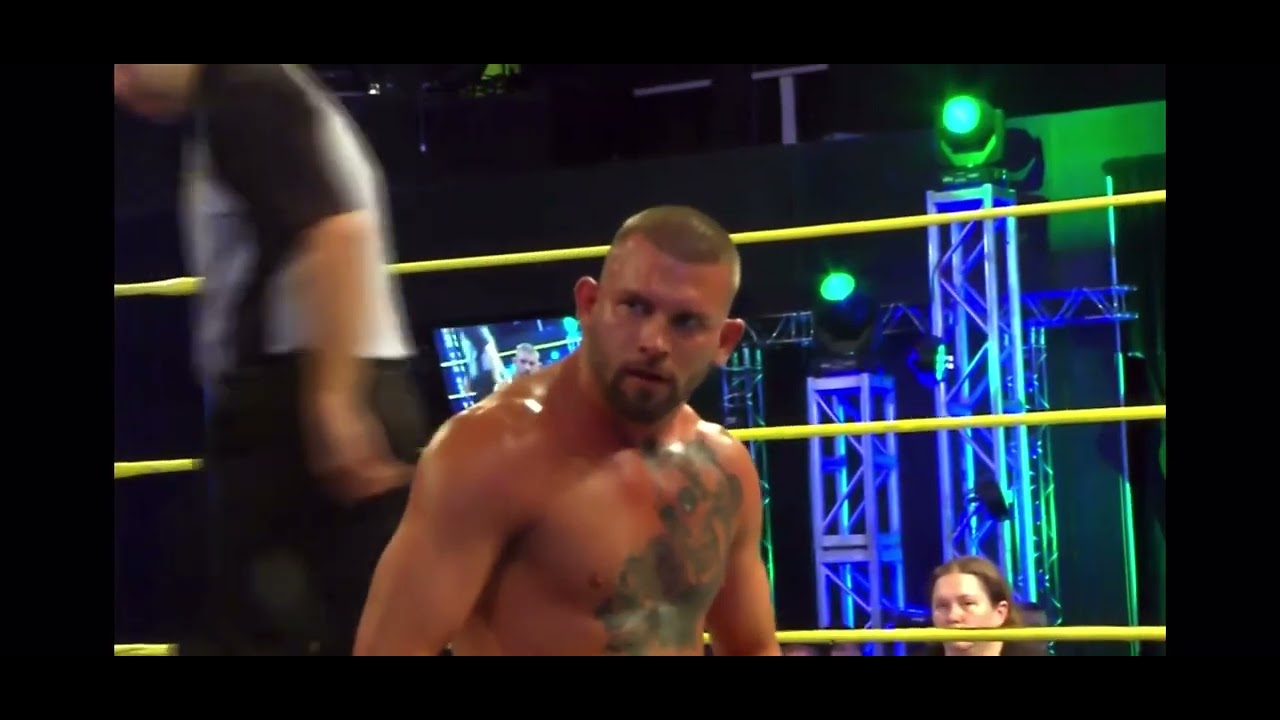 “Certified” Luke Kurtis vs Omar Amir : OVW - YouTube