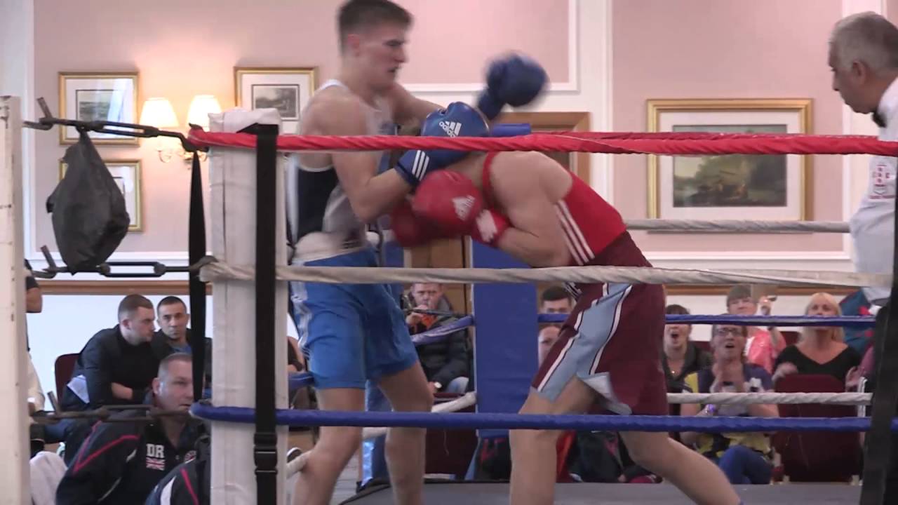 Reece Farnhill v Tom Rafferty Class B 69kg senior novice final 2016 ...