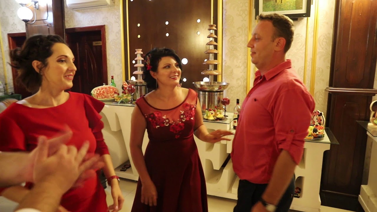 Maria Milu Sorescu-Nunta Alex si stanica - YouTube