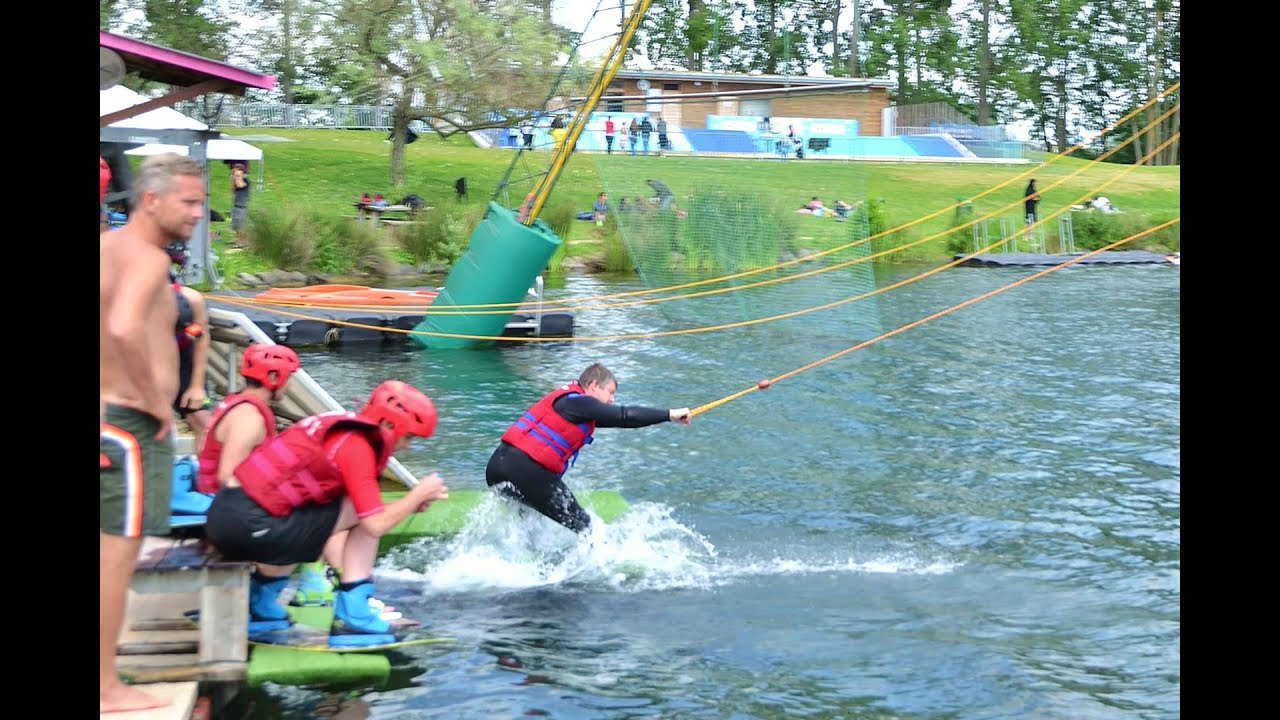 Base de loisir de Cergy (rafting, wakeboard...) - YouTube