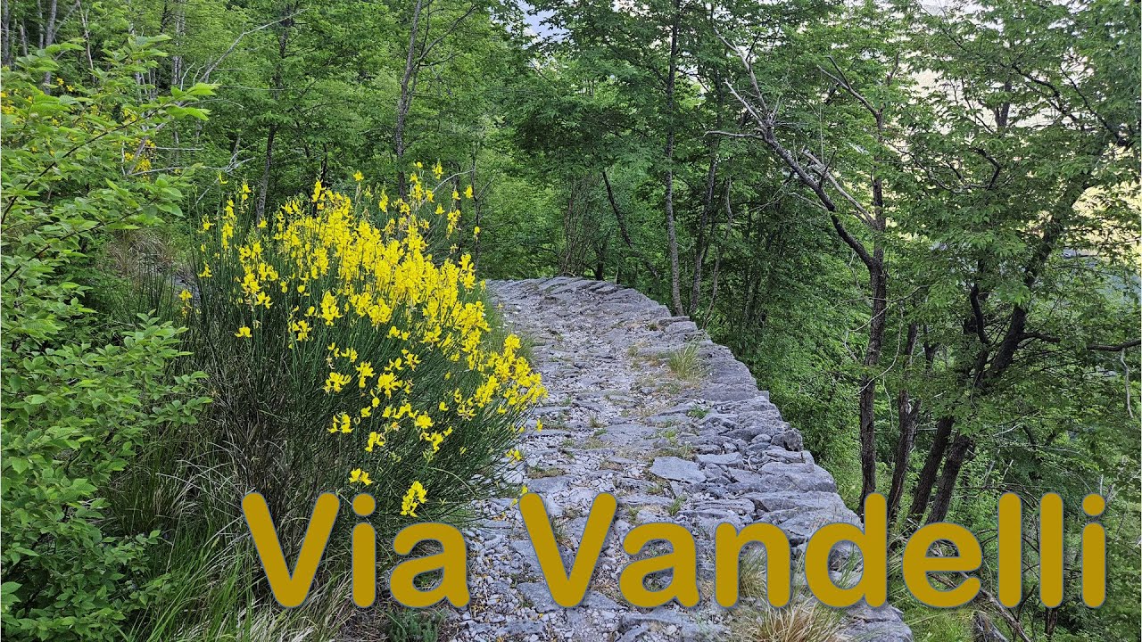 Via Vandelli da Modena a Massa a piedi - YouTube