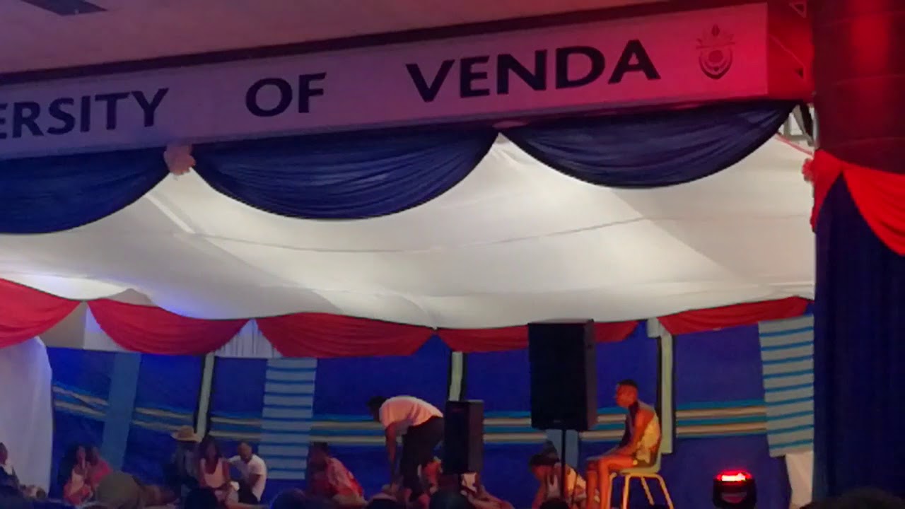 Venda and Tsonga tradditional dance (UNIVEN) - YouTube