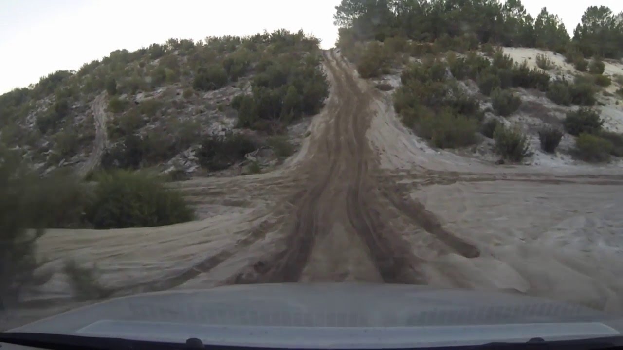 4wdin in the gnangara pines - YouTube