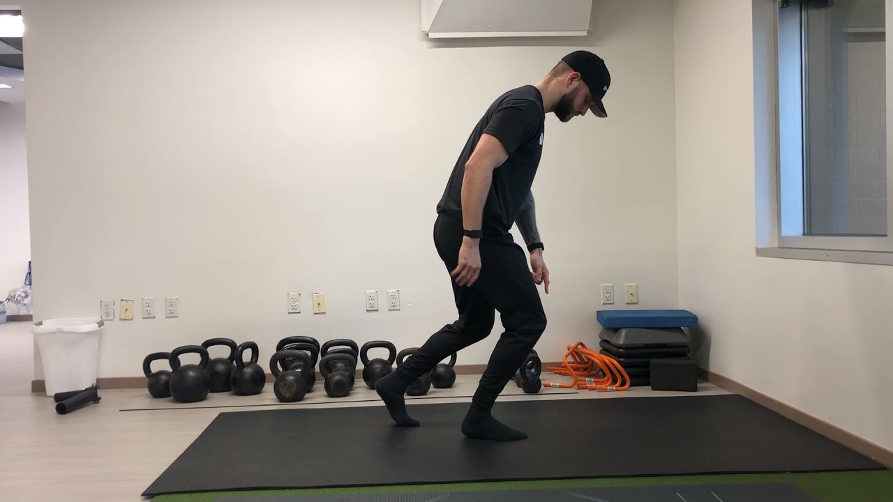 Single Leg Stance Isometric w/ Crossover Reach - IKN / Grey (NEW 2021 ...